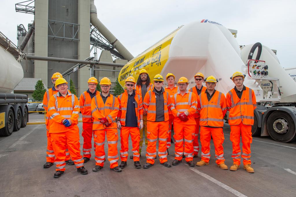 New CEMEX Aggregate Logistics Apprentices | Hub-4