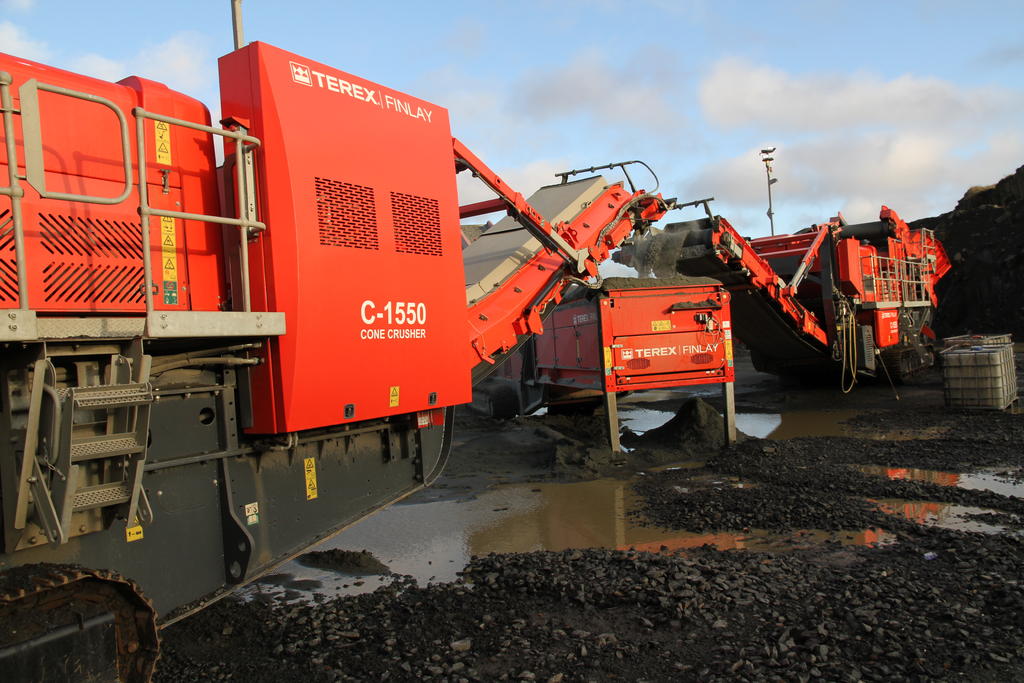 Tillicoultry Quarries invest in Terex Finlay | Hub-4