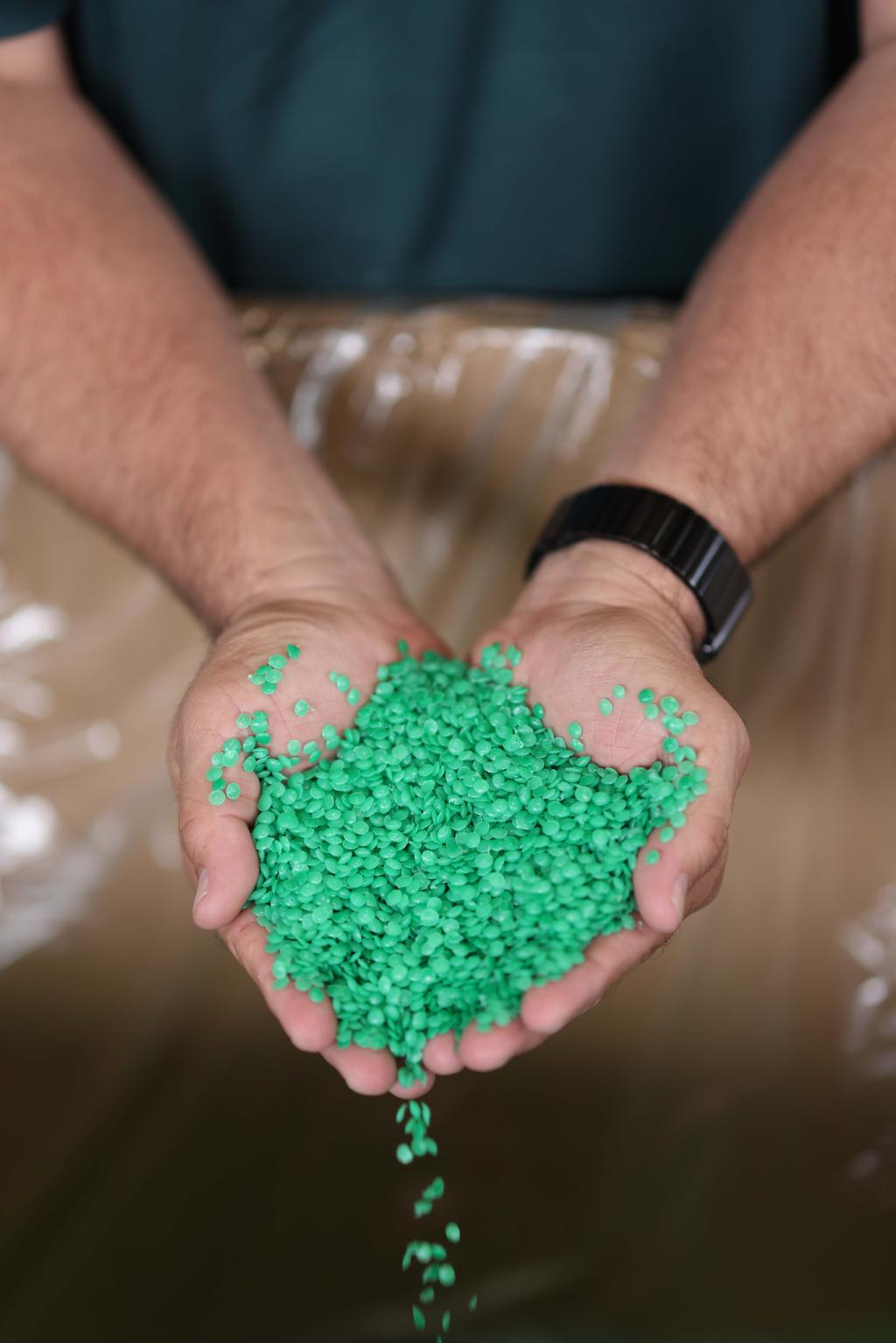 Closing the bottle cap loop: Greenpath and TOMRA pioneer mechanical ...