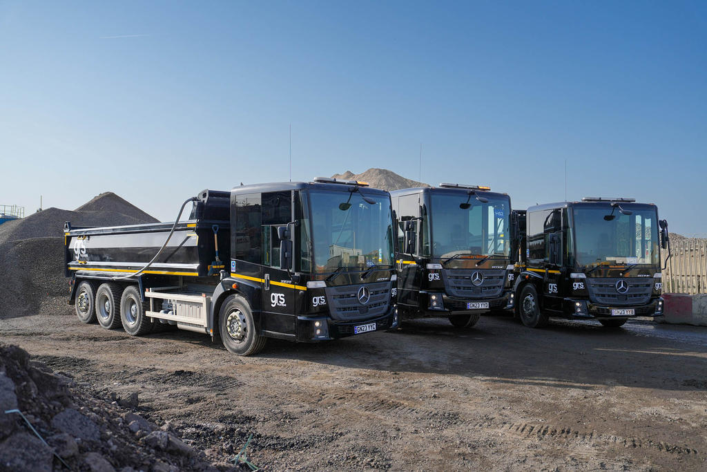 GRS invests in UK’s biggest fleet of low-entry, high-visibility tippers ...