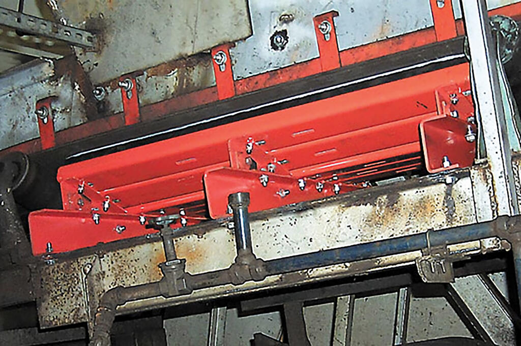 Controlling Quarry Dust at Conveyor Transfer Points | Hub-4